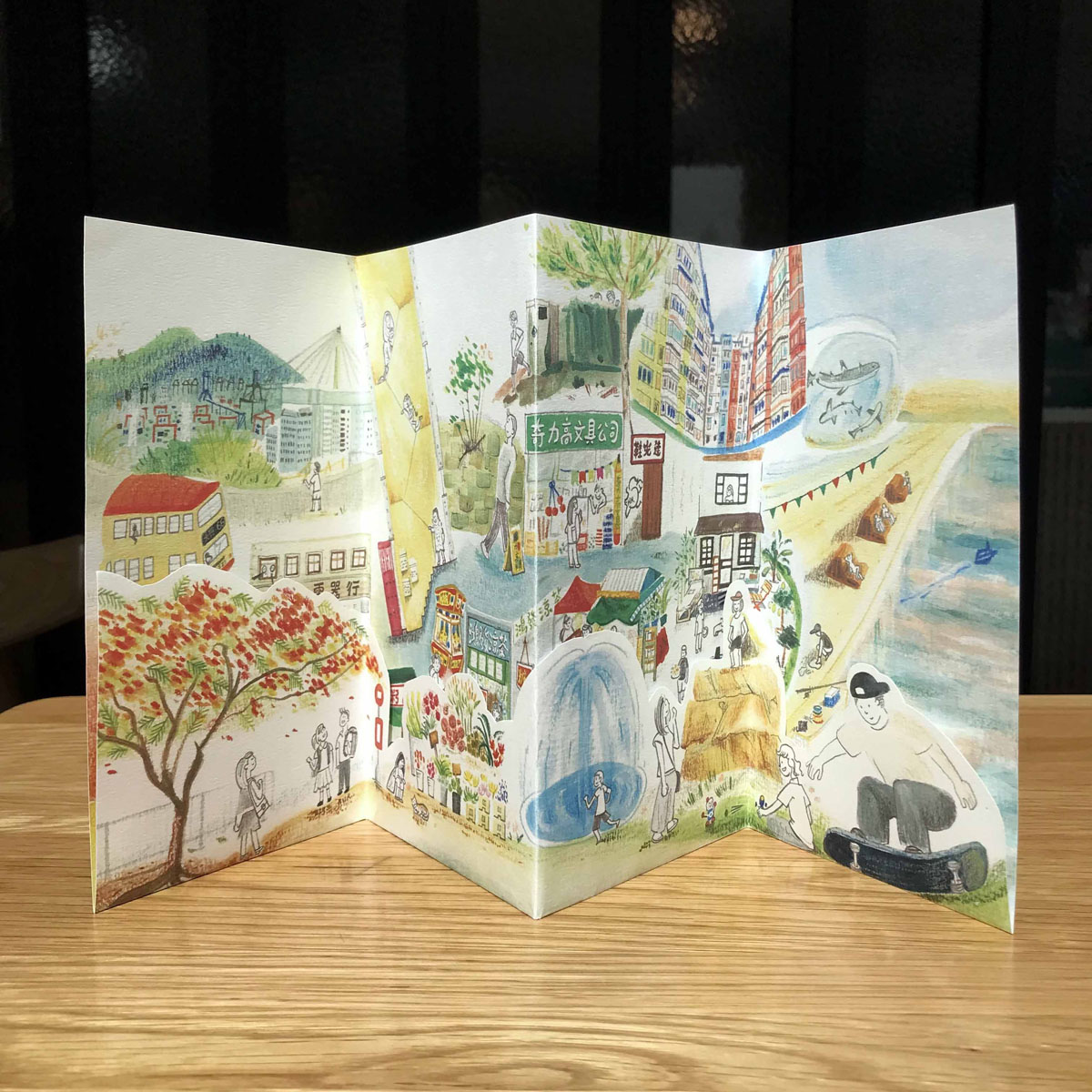 【People of Hong Kong﻿】獨遊女生 Che-ting 用 zine 闡述各國文化 | OLO