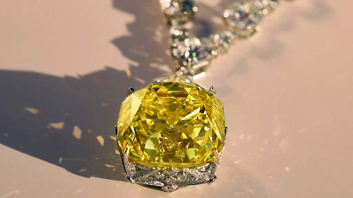 【玩物養志】 全球僅 4 人佩戴過的 The Tiffany Diamond | OLO