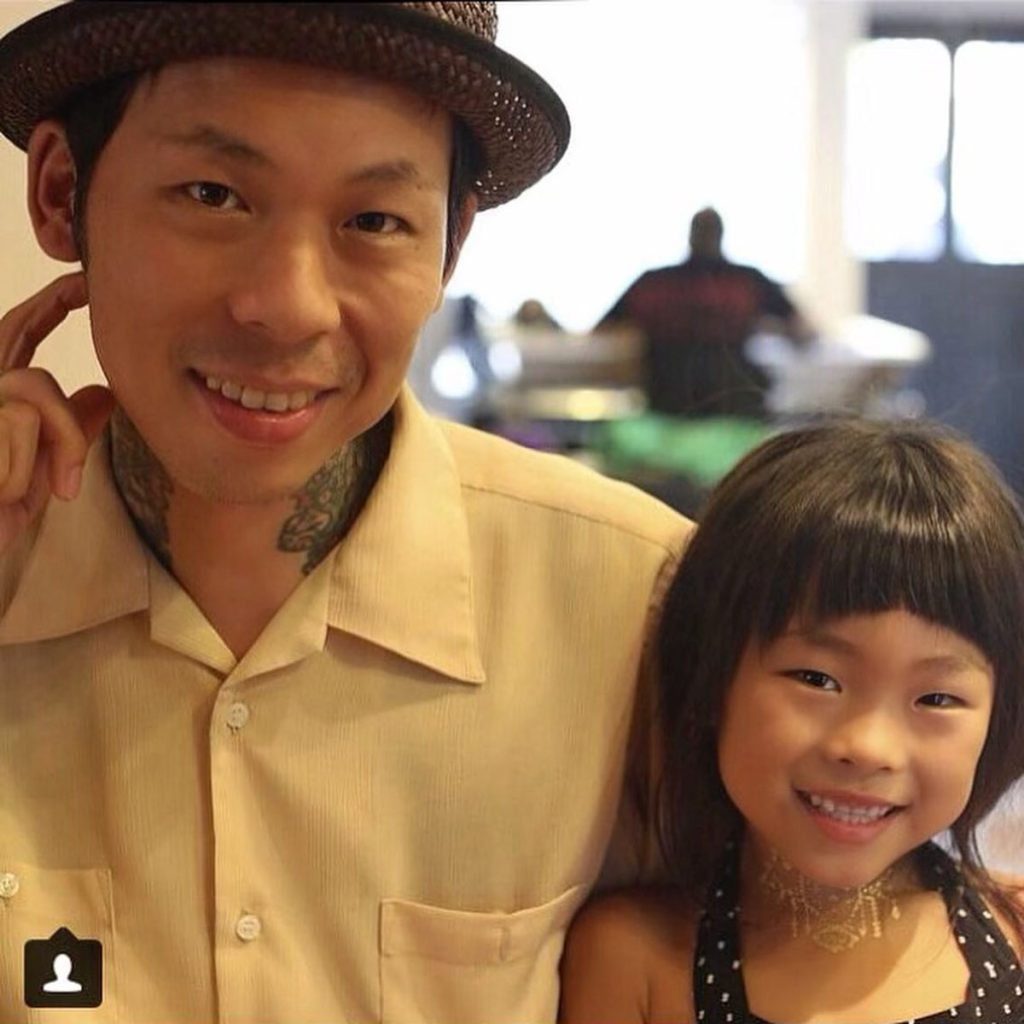 【活到盡故事】 日本 15 歲刺青師 Noko 夢想成為跟父親並駕齊驅的「 反流派刺青師 」 | OLO